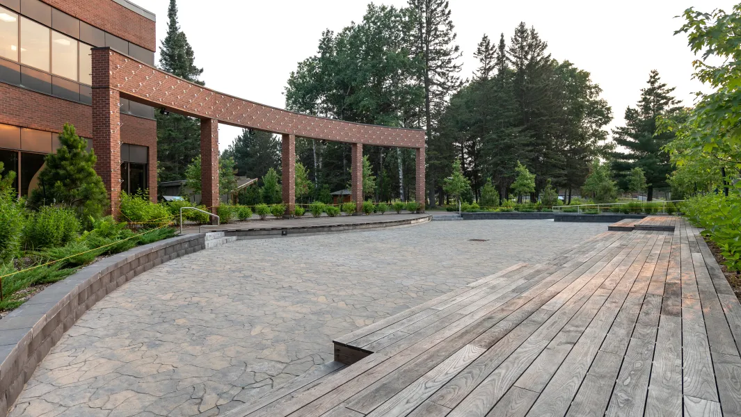 Anwebiiwining Outdoor Space | Confederation College