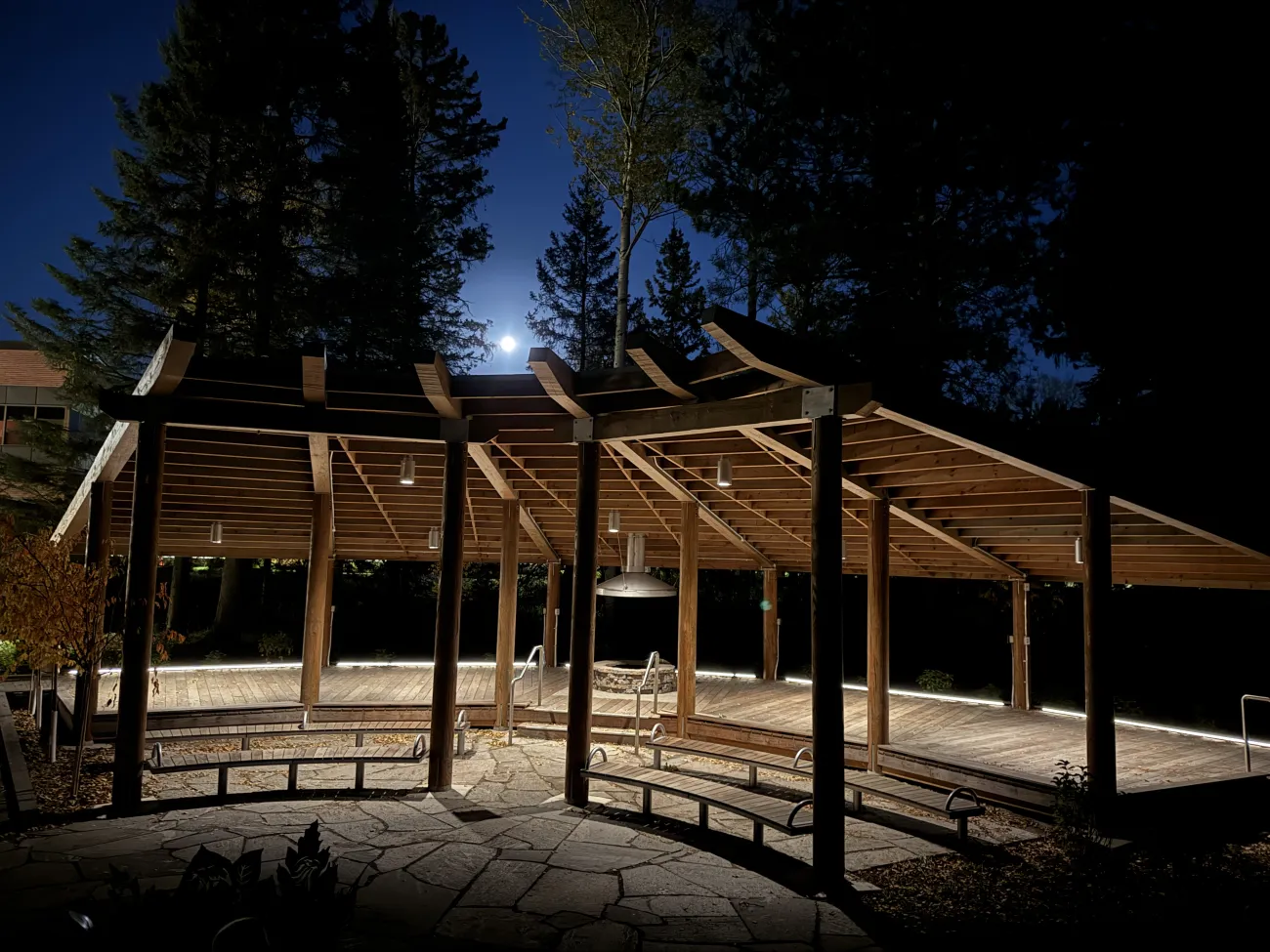 Anwebiiwining Outdoor Space | Confederation College